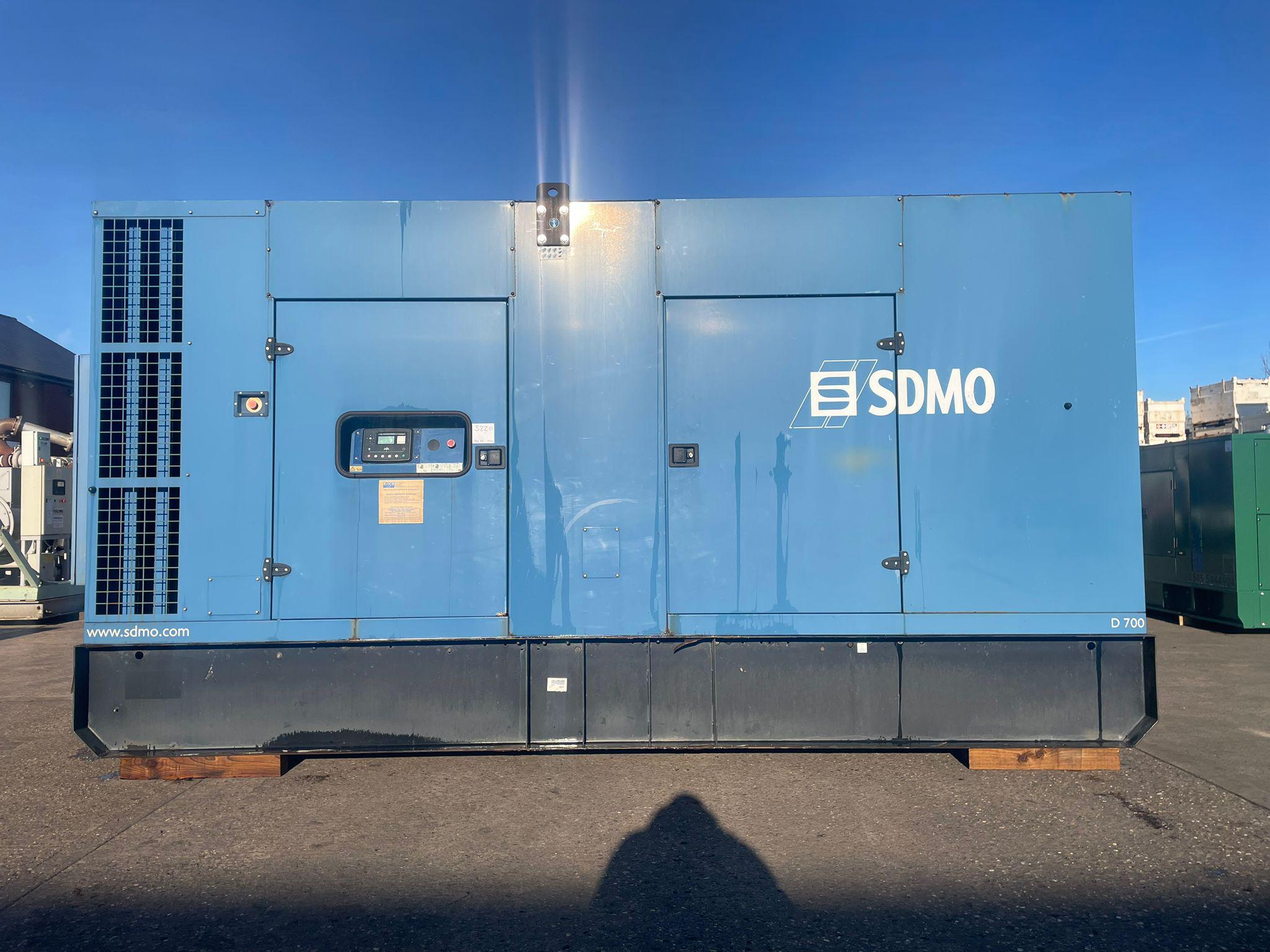770kVA SDMO D700 Doosan P222LE-S Canopied Used Generator